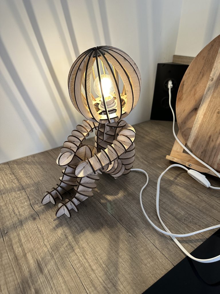 Schaduwgedachte | Tafellamp | Laser Gesneden 30 Of 40 Cm - Planken Enzo